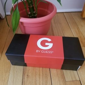 G by Guess | Shoes | New In Box G By Guess Daisy Flats Panna Size 75 ...